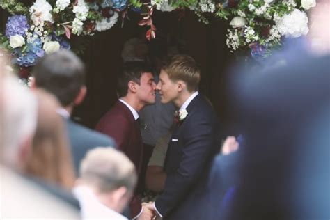 Tom Daley Shares Emotional Post As He Returns From Honeymoon Ok Magazine