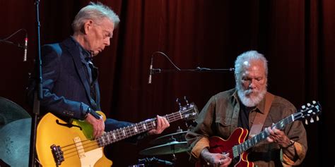 Hot Tuna Boston