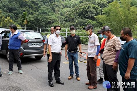 水里兩處路面、坑溝待改善 林明溱會勘立解 Beanfun