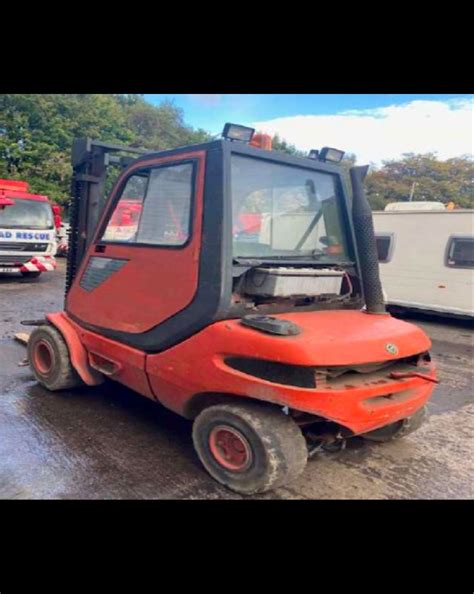 ‘lucky To Survive Builder Fined £24 000 For Striking Mains Power Line