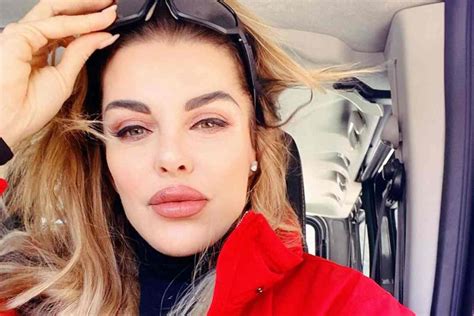 Alba Parietti Altro Che Fabio Adami Ecco Chi Si Prende Cura Della