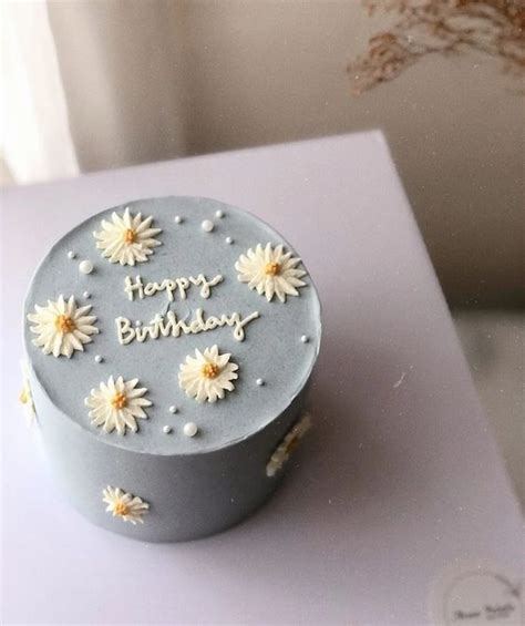 25 MINIMALIST CAKES Valemoods Mini Cakes Birthday Creative