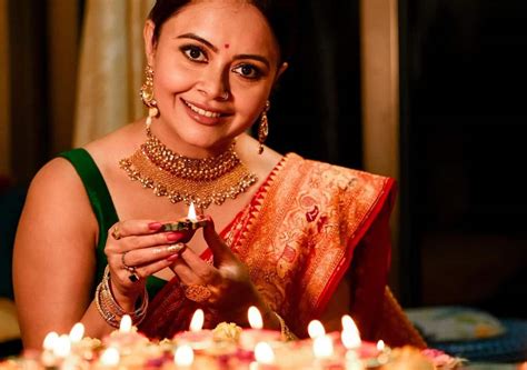 Deepika Padukone Lits Diya Urfi Javed Had Hawan And More Celebs