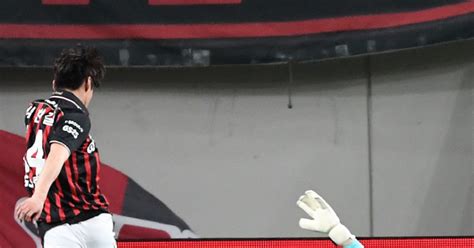 포토 김한길 골키퍼와 1대1 상황