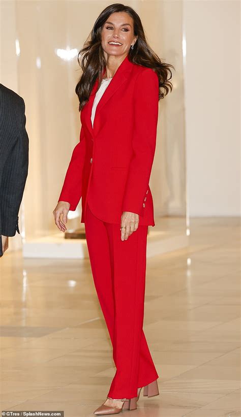 Король и королева Испании посетили открытие выставки Пабло Пикассо в Мадриде Ru Royalty