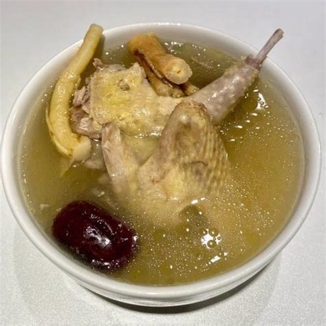 鸽子汤怎么炖最营养手术后病人请问怎样煲鸽子汤才有营养 综合百科 绿润百科