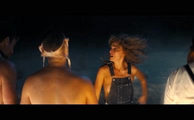 Margot Robbie Li Jun Li Lesbian Scene In Babylon Aznude