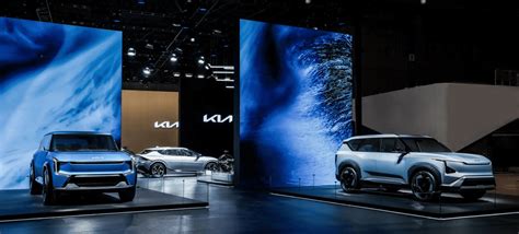 뉴페이스 전기차들의 화려한 데뷔전 2023 상하이모터쇼