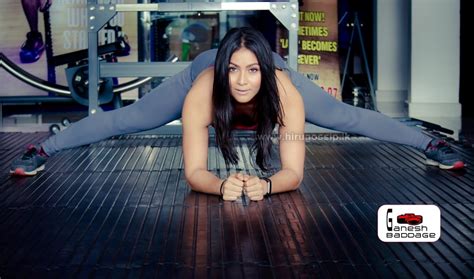 මාත් ගැහැනියක් හිත දෙනවද එයාලට එහෙම ලින්ක් එකක් ඕපන් කරන්න මම යන මිනිස්සුන්ට යන්න දුන්නා