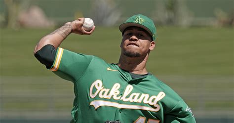 Mlb Trade Rumors White Sox As Very Close To Deal Involving Frankie