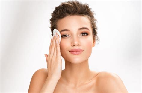 How To Remove Eye Makeup North Metro Dermatology