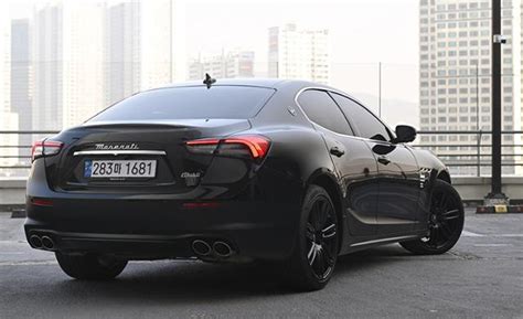 시승기 특별함이 돋보이는 하이브리드 세단 마세라티 기블리 프라그먼트 스페셜 에디션 한국일보