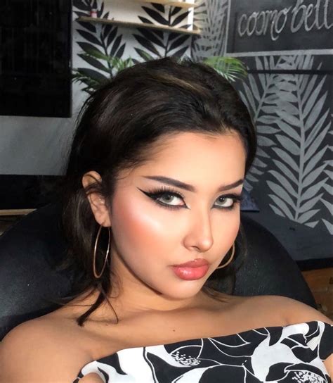 Smokey Eye Hoop Earrings Eyes Fashion Moda Fashion Styles Fashion