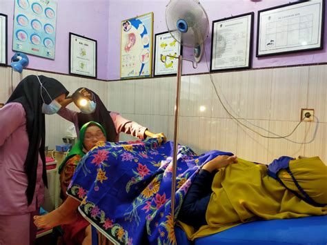 KAMPUNG KELURGA BERKWALITAS ADAKAN PELAYANAN KB GRATIS MKJP IMPLAN DAN IUD