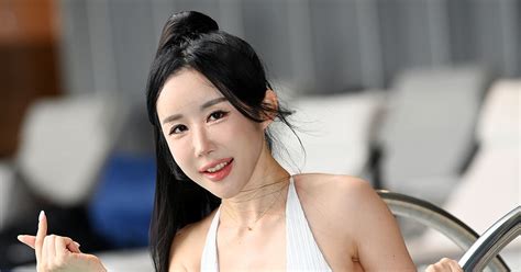 다이어트 성공 레이싱모델 차혜리 치명적인 콜라병 몸매 엑s Hd화보