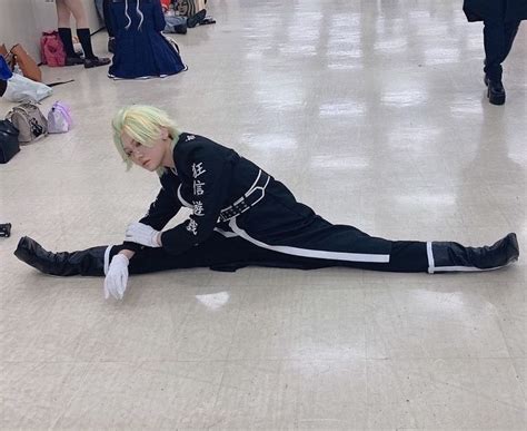 Pin Oleh Rebecca Unger Moon Di Cosplay Di 2024 Gambar Tubuh Anime