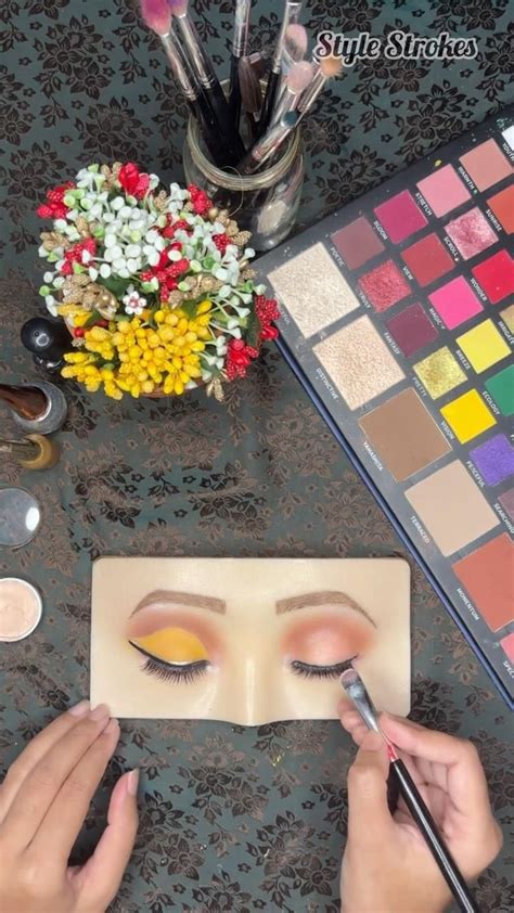 Professional Makeup Artist 📍 Wardha On Instagram Haldi Eye Makeup