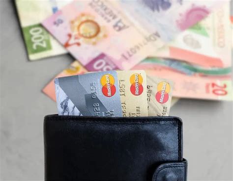 Cuánto dinero puedo tener en mi tarjeta de débito en 2024 El SAT