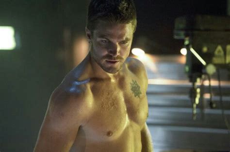 Oliver Queen Shirtless Stephen Amell