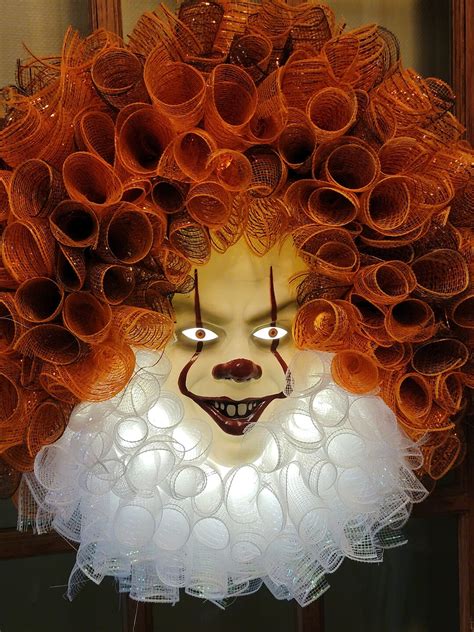 It Pennywise Clown Halloween Horror Wreath Etsy