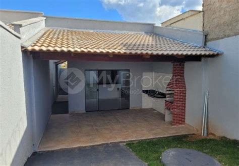 Casas à venda na Rua Santo Antônio em Trindade Chaves na Mão