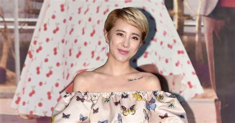 사진 서인영얇아도 너무 얇은 다리