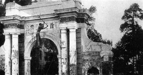 清华大学二校门的沧桑往事 清华大学校史馆