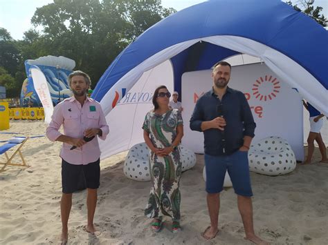 Tak bawiliśmy się w Kołobrzegu oficjalna strona Projekt Plaża