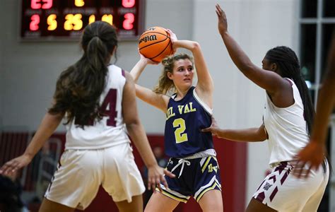 Falkenstein Big Third Quarter Pace Del Val Past Steinert Girls