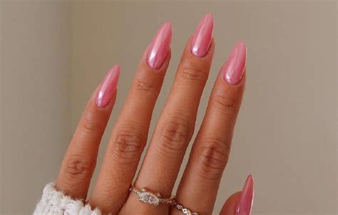 Манікюр на удачу 3 весняні дизайни нігтів що притягують гроші у травні 2025 Читайте на Ukr Net