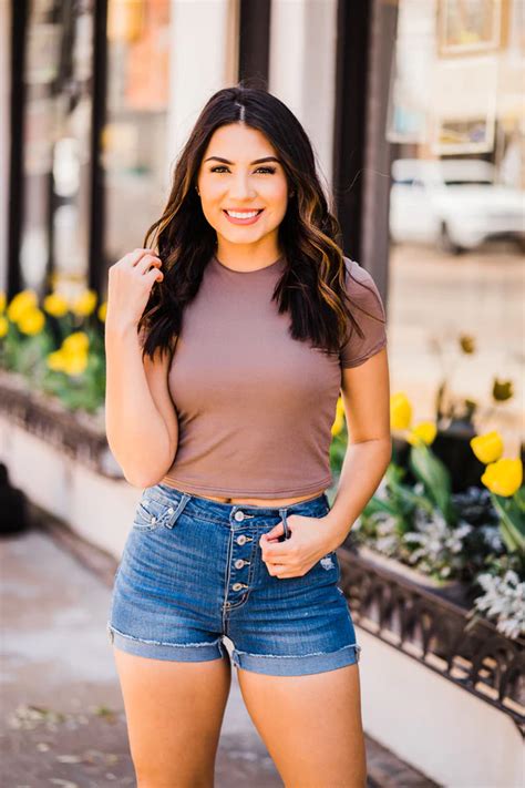 Everyday Crop Shorts With Tights Female Shorts Fashion Attire