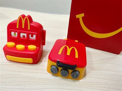 맥도날드 해피밀 12월 1월 장난감 돌아온 플레이 맥도날드 네이버 블로그