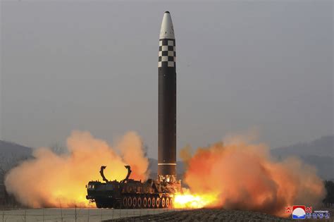 Seoul North Korea Launches 2 Ballistic Missiles Toward Sea Politico