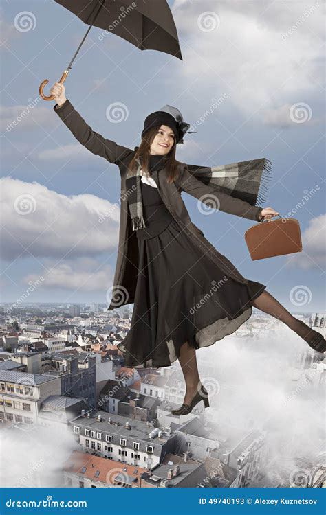 Het Wegvliegen Als Mary Poppins Stock Afbeelding Image Of Buiten