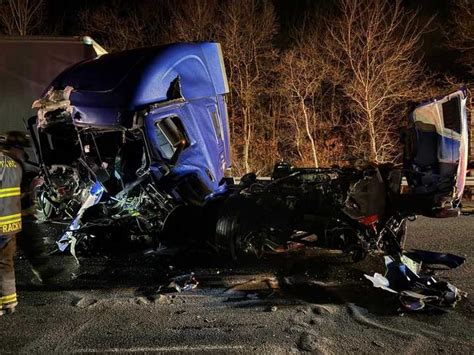 Driver Ejected In Tractor Trailer Crash On I 81 In Pa Escapes With