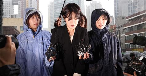 음주운전 문 전 대통령 딸 다혜씨 경찰 출석