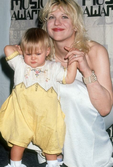 Frances Bean Cobains Nya Kärlek Tony Hawks Son Riley Elle