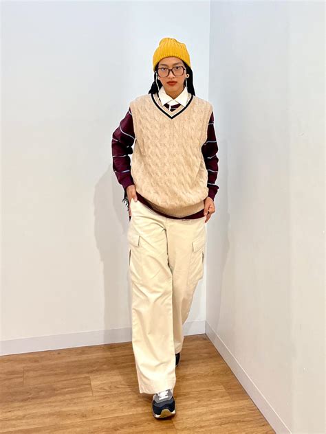 Check Styling Ideas For「cable V Neck Knitted Vest、wide Straight Cargo