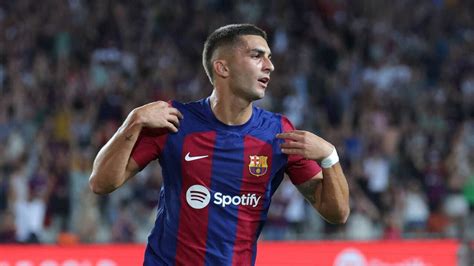 Liga Le Fc Barcelone Mate Cadix Et Signe Sa Première Victoire De La Saison