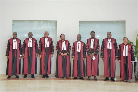 Novos Juízes Conselheiros Do Tribunal Supremo Tomam Posse Os Oito