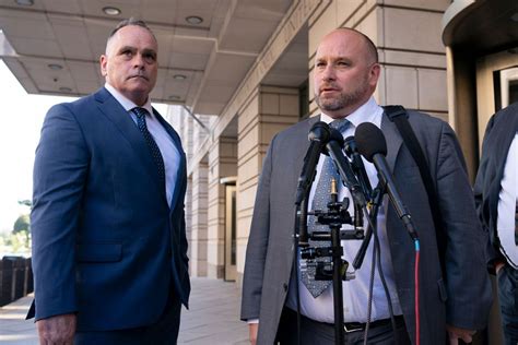 Ex Nypd Officer Gets 10 Years In Prison For Jan 6 Attack