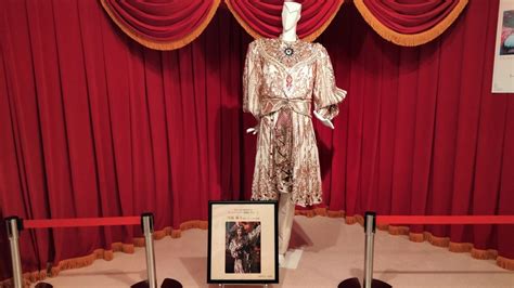 「宝塚市立手塚治虫記念館」「宝塚文化創造館すみれ♪ミュージアム」 兵庫 モノ評価ブログ