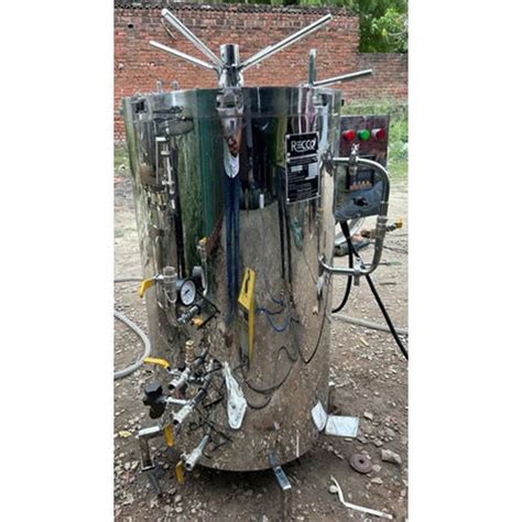 Steam Storage High Pressure Vertical Autoclave At 10000000 Inr In