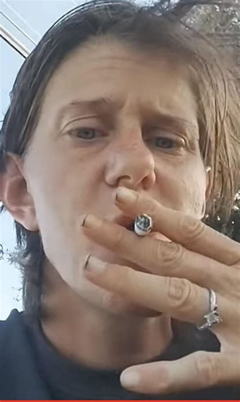 The Fingernails… R Amandasoutarscammer