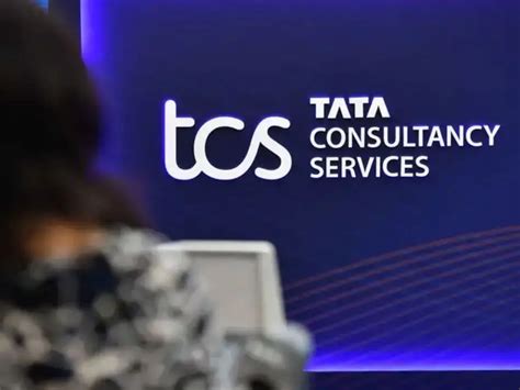 TCS Q FY results वतन बढतर पर अनशचतत नट परफट बढ भरत और अमरक म कमजर