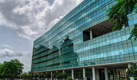 lodha group ipo abhishek lodha says if there is 7 8 gdp growth realty will benefit zee