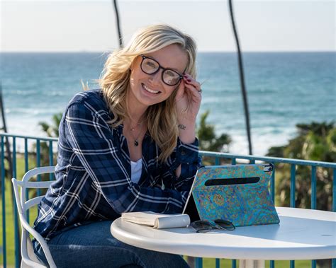 California Glasses Girl Home