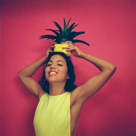 Lina Bembe — Xconfessions