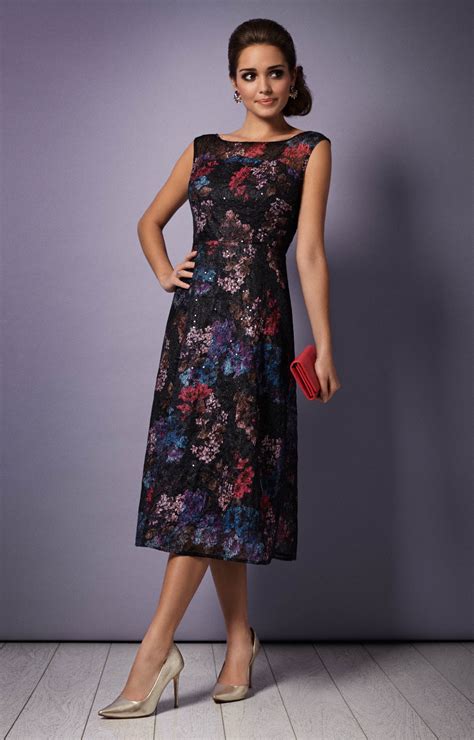 Robe De Soirée Azalia Mi Longue Fleurs Dorient Robes De Mariée Et