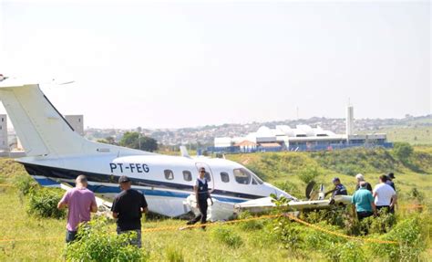 Avião bimotor faz pouso de emergência em Campinas Gazeta de São Paulo